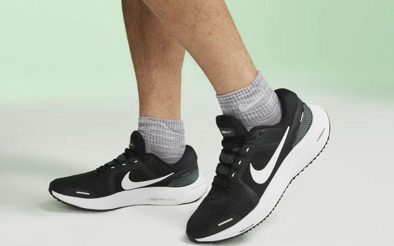 Nike AIR ZOOM STRUCTURE 25, muške tenisice za trčanje, siva | Intersport